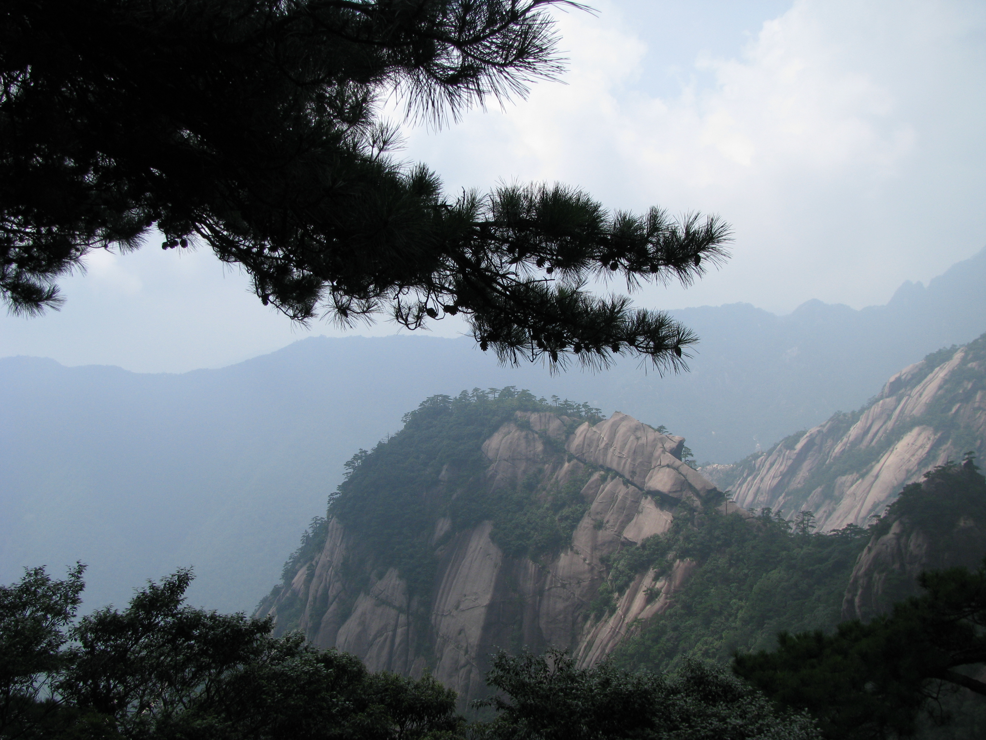 Huangshan Scenic Area | www.afunadventure.com